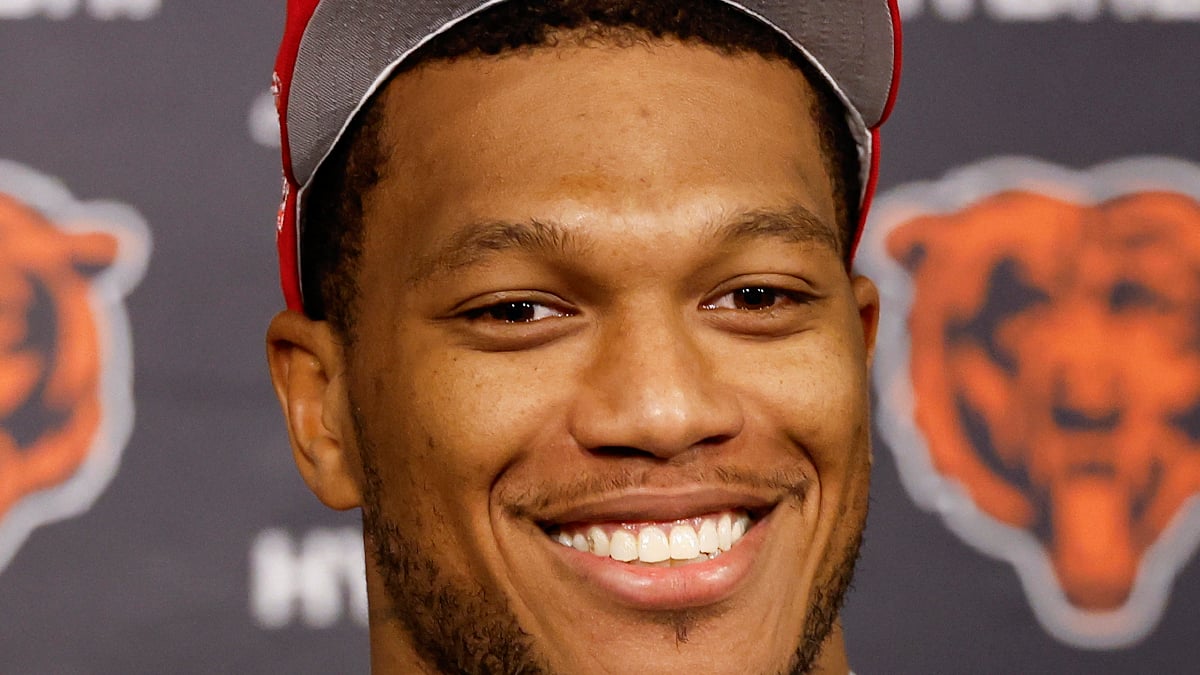 D.J. Moore goes over 100 | Fantasy Football News | Draft Sharks